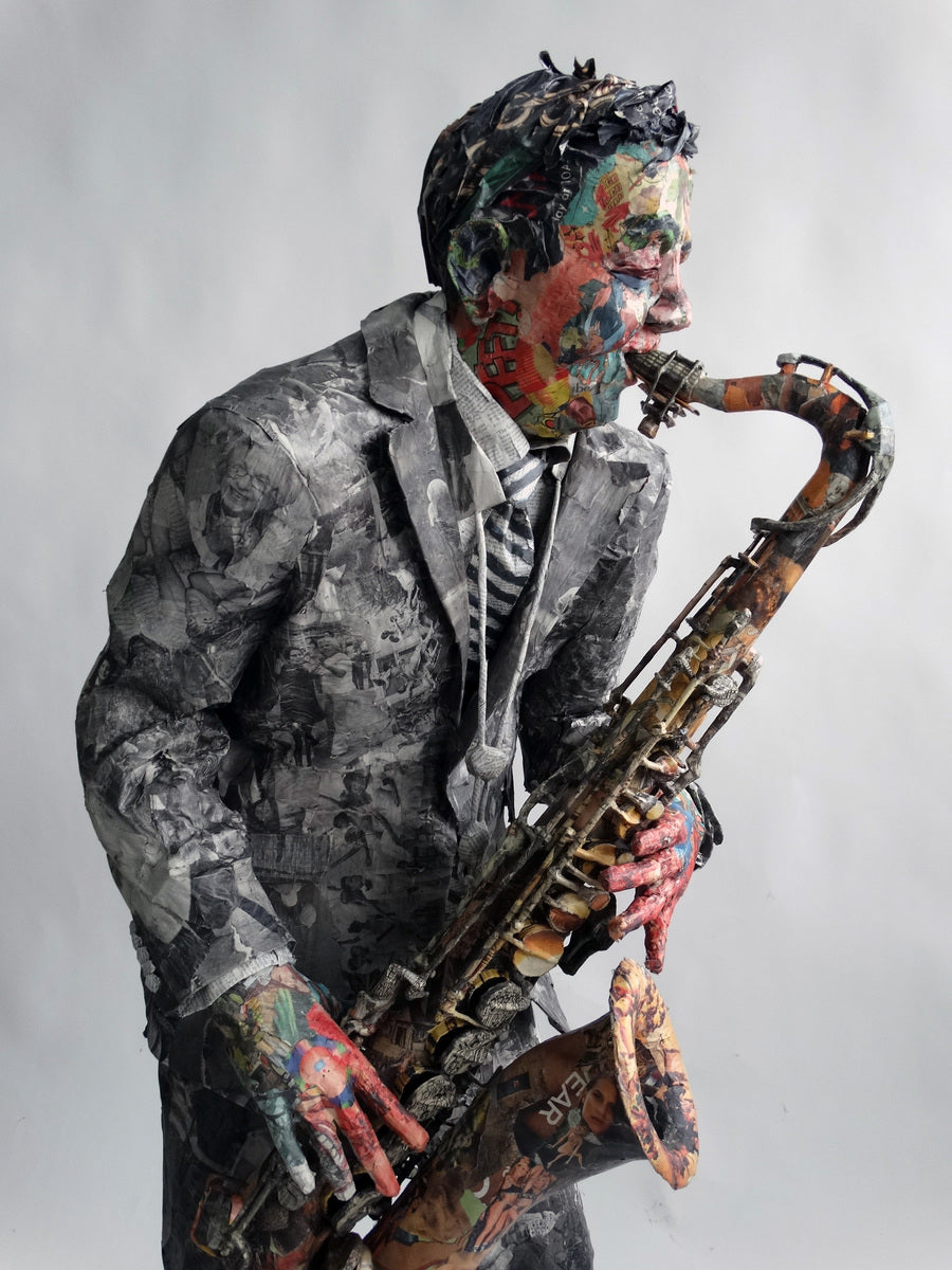 Saxophone Player – Avant Gallery
